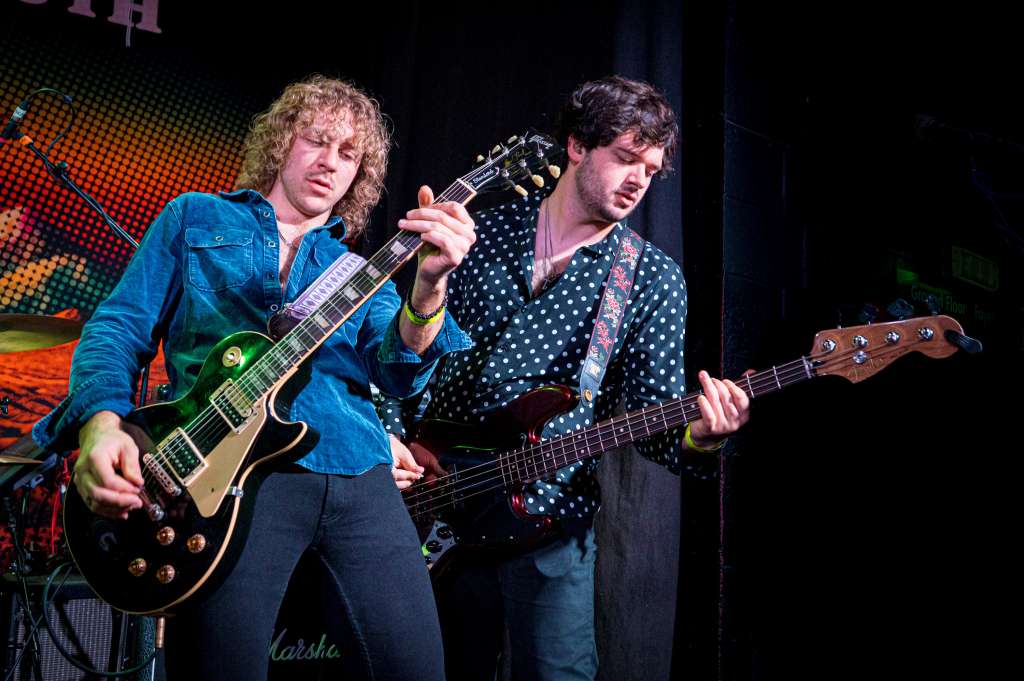 Gig Review : The Damn Truth / Parker Barrow – Waterfront Studio ...