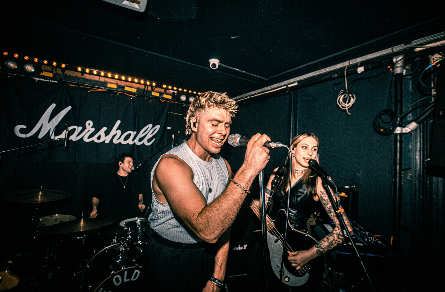 Daytime TV debut new songs as fans pack out exclusive London show ...