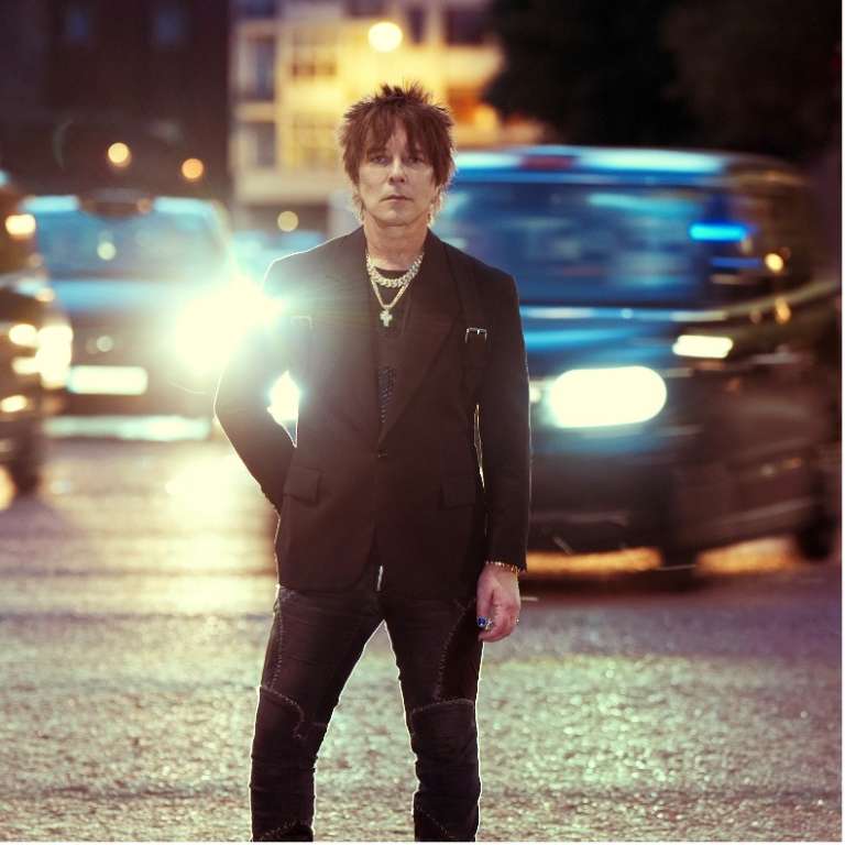 Billy Morrison – Releases New Single And Video “Hollow” – Metal Planet ...